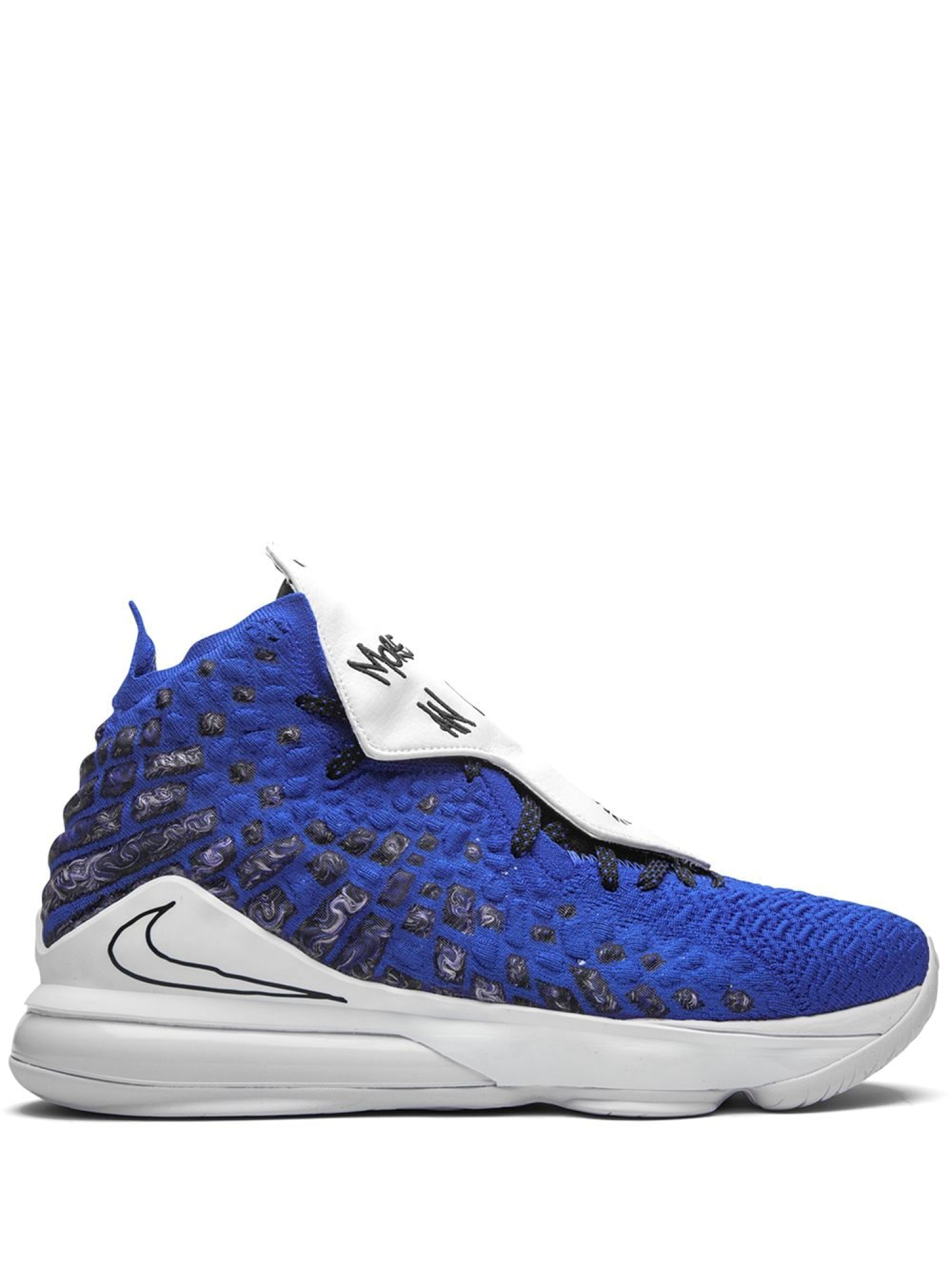 Lebron 17 mtaa store